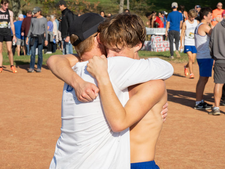 Joe Mayer displays maturity, faith after father's death