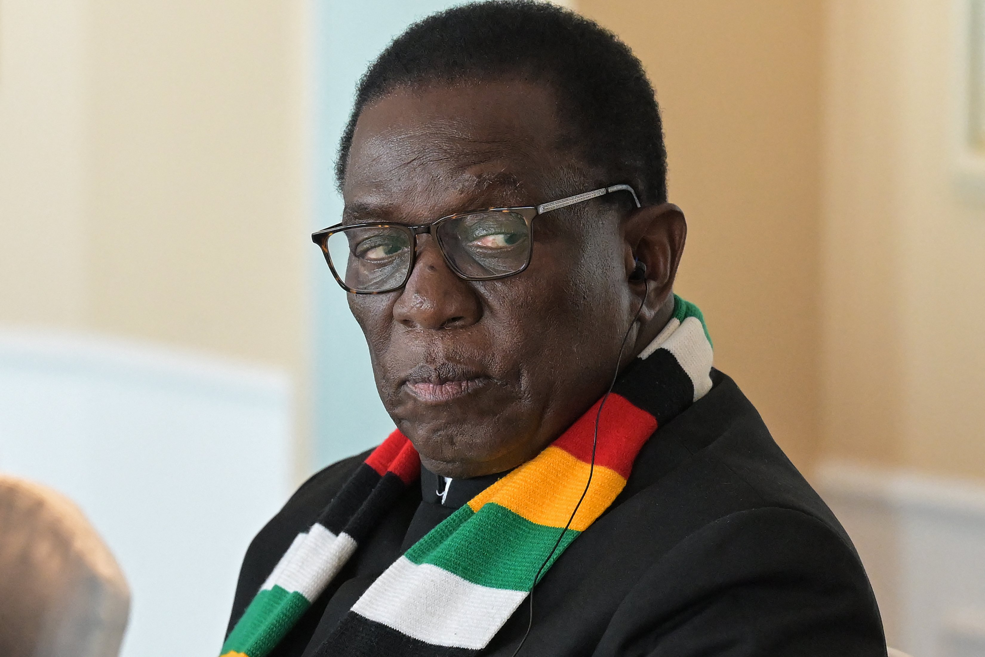 Mnangagwa delivers SONA in the dark amid power outage