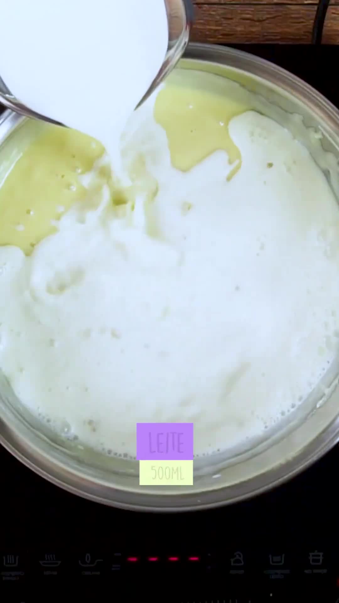 Essa receita de bolo gelado deu um baile em todas as outras! 😱 #shorts