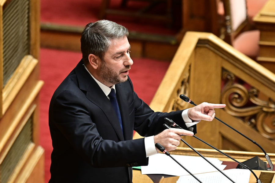 Η επιστροφή των παλαιών, οι σιωπηλές απομακρύνσεις και η γκρίνια στους ...