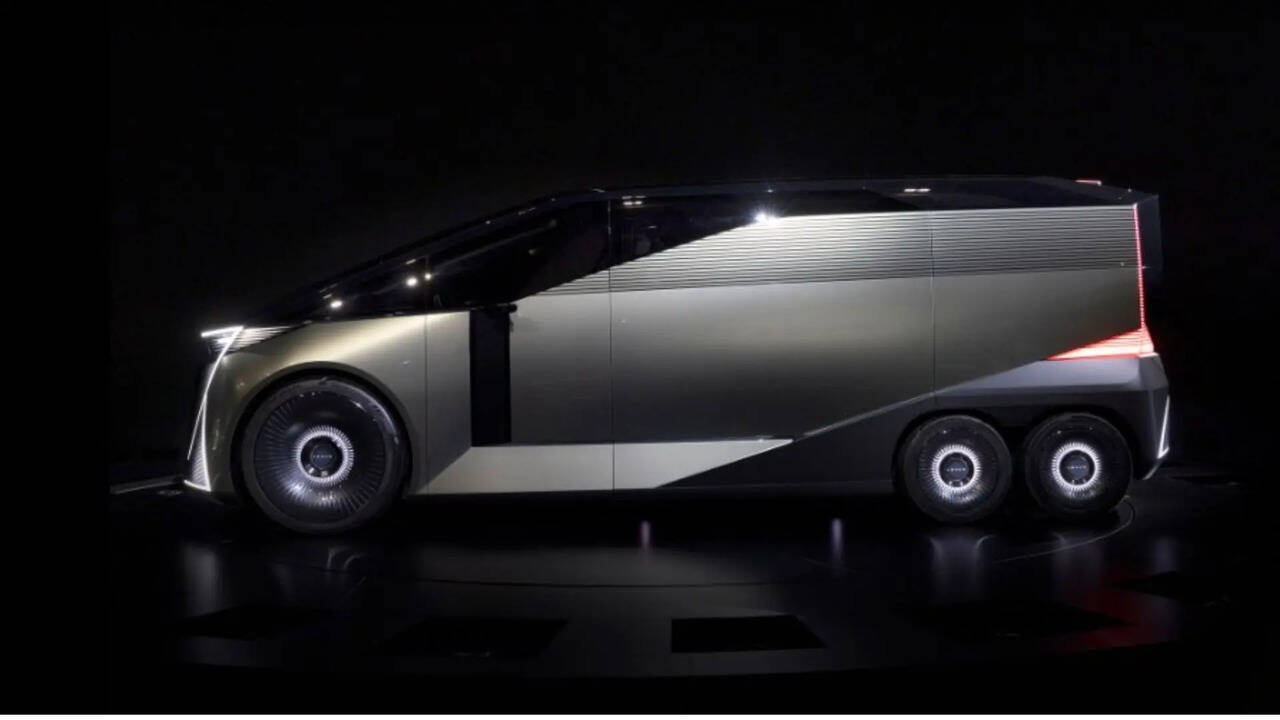 Lexus Unveils Six-Wheeled LS Concept at Japan Mobility Show 2025 ...