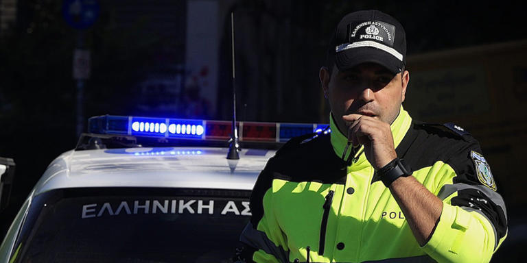 Ντελαπάρισε φορτηγό στη Λεωφόρο Βουλιαγμένης - τραυματίστηκε ελαφρά ο ...