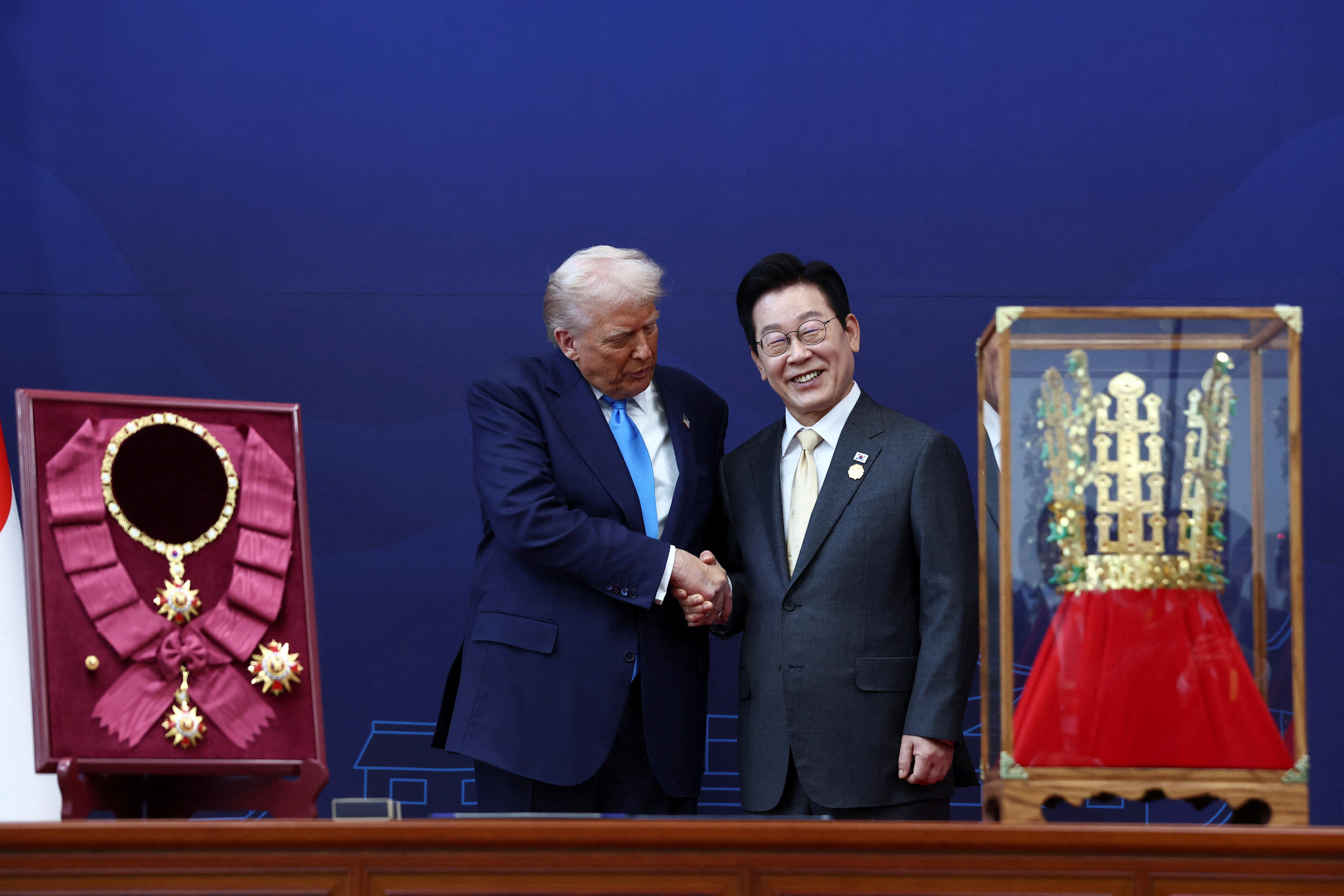 In South Korea, Trump gets a gold crown and highest state honor