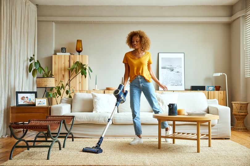 '8 easy tips helped me keep on top of housework after feeling like a ...