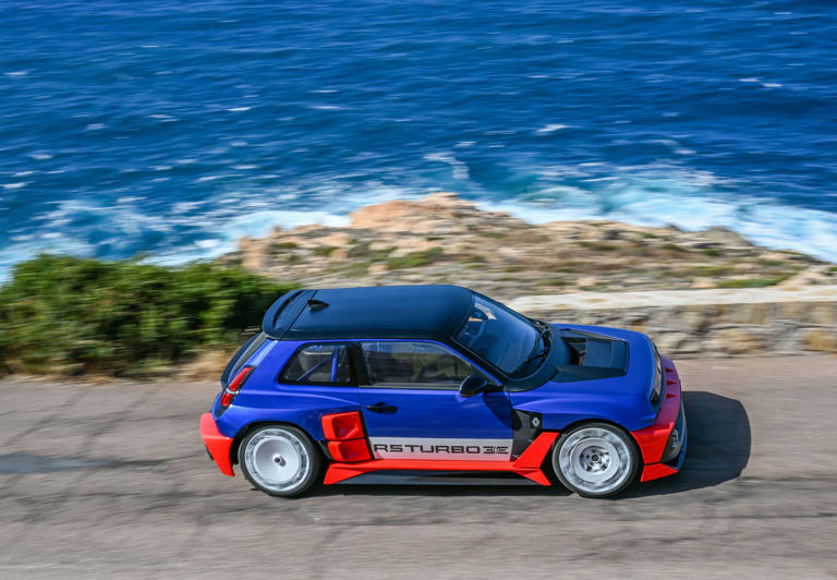 Voici la nouvelle Renault 5 Turbo 3E qui sortira en 2027 (elle coûtera ...