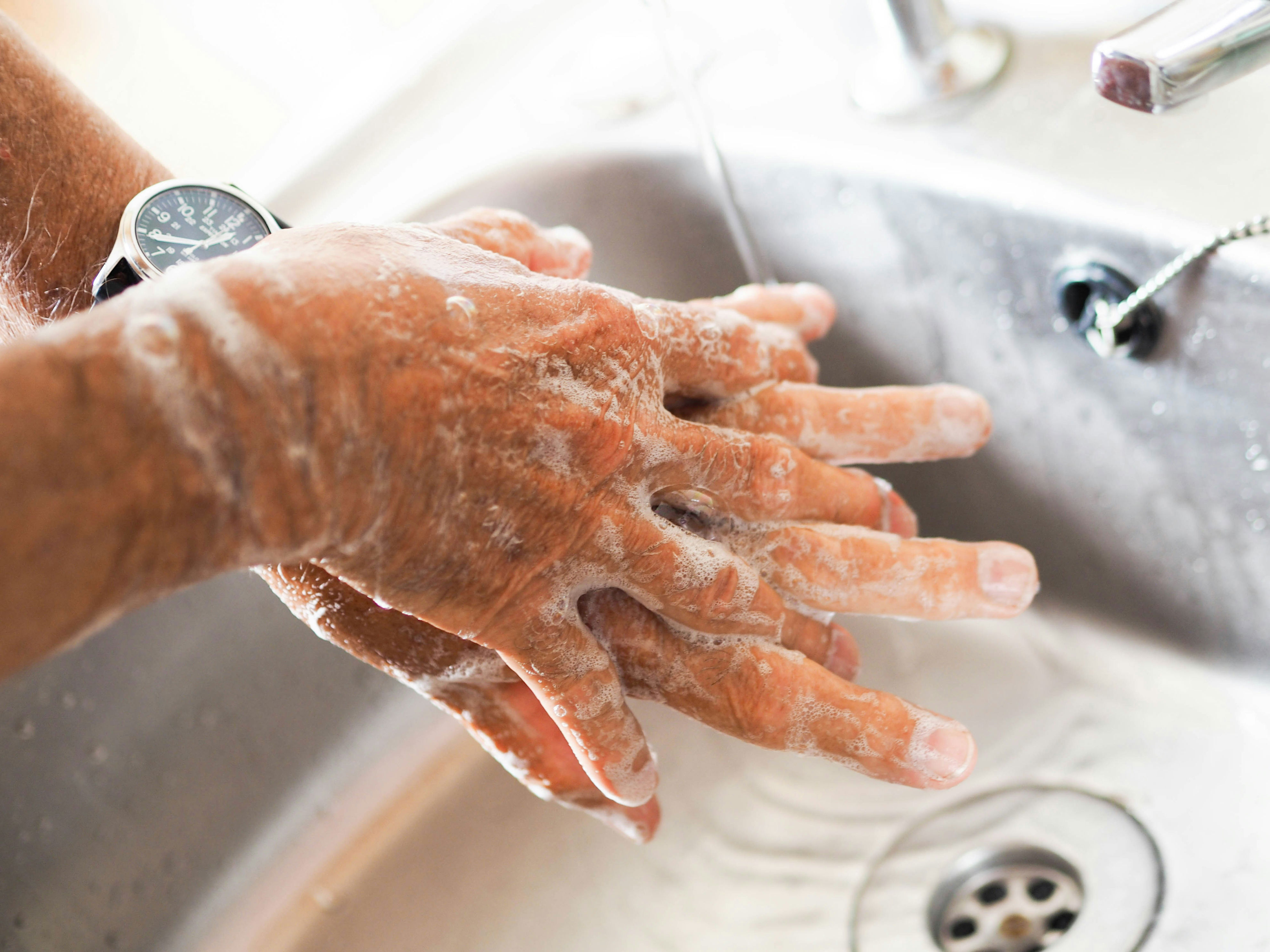 5 Body Soaps Seniors Should Not Use