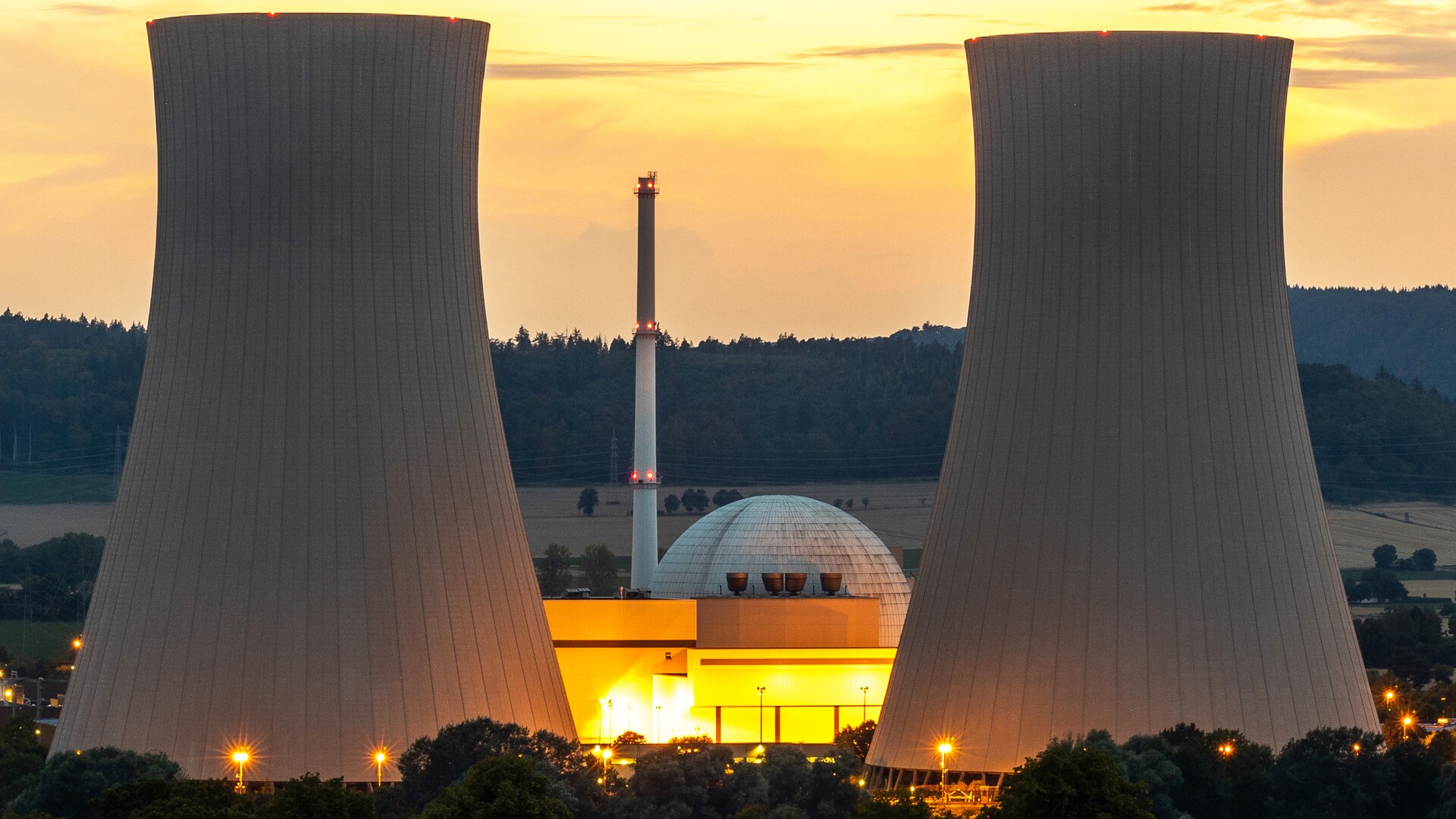 ‘Australia left behind’: US strikes $121 billion nuclear deal