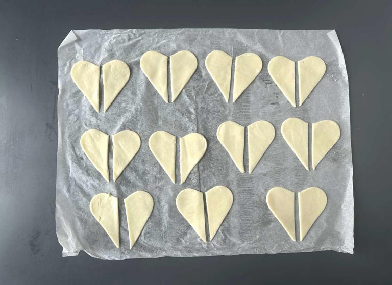 Ghost cookies: the easiest and funniest halloween recipe to make with ...