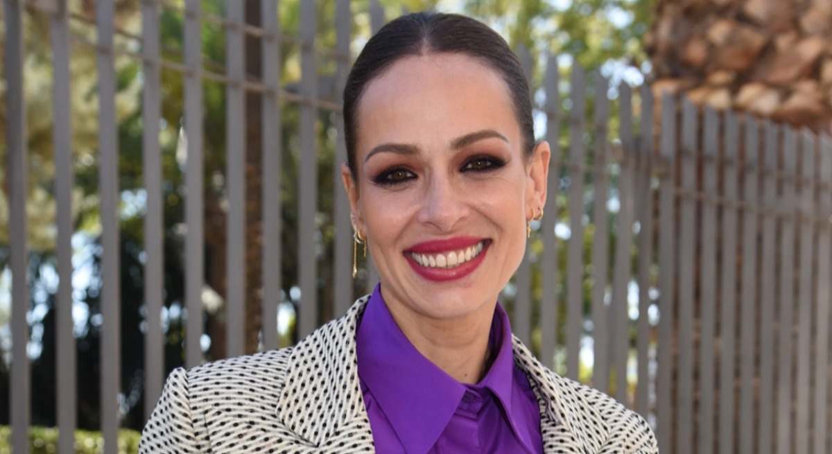Eva González se come a besos a su novio ejecutivo en Sevilla: su tarde ...