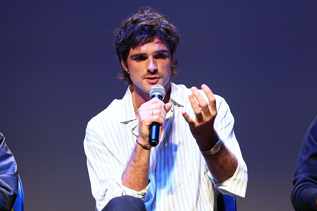 Jacob Elordi shares blunt verdict on filming intimate scenes with ...