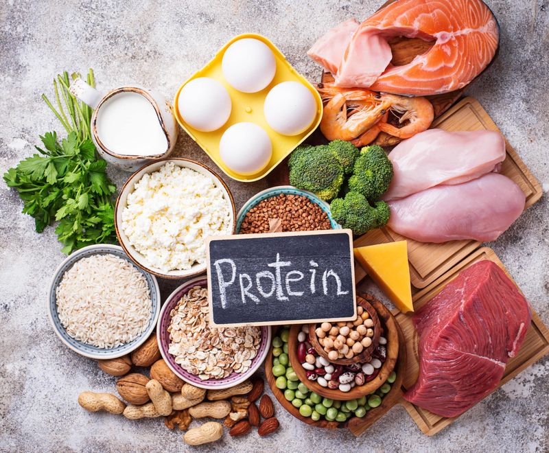 9 Everyday Eating Habits That Might Be Slowing Your Metabolism