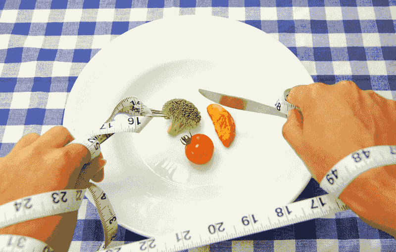 9 Everyday Eating Habits That Might Be Slowing Your Metabolism