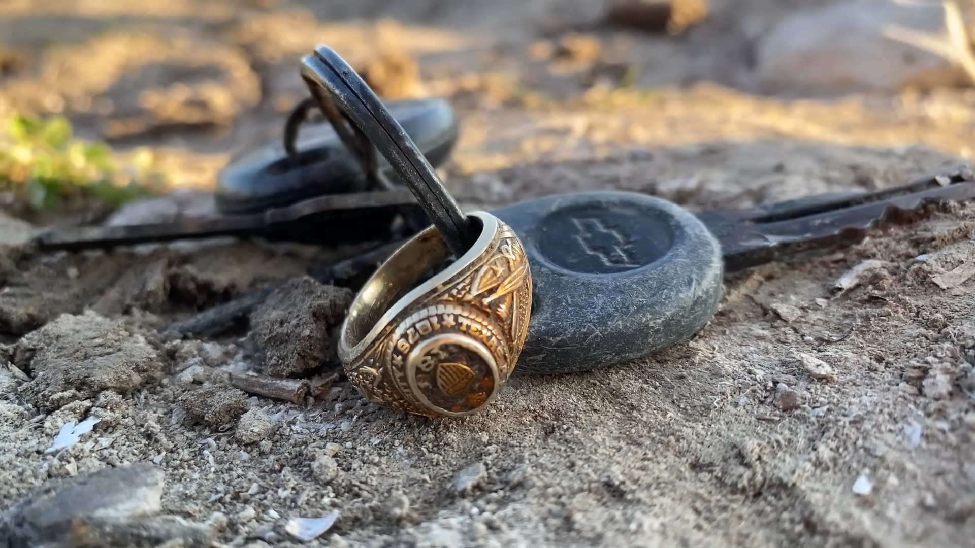 How I found a huge gold diamond Aggie ring underwater and returned it