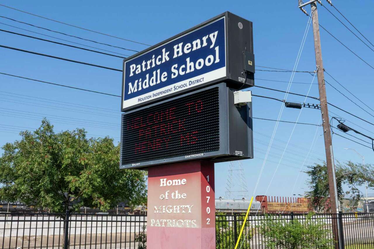 Multiple HISD schools report HVAC issues as students return to classes ...