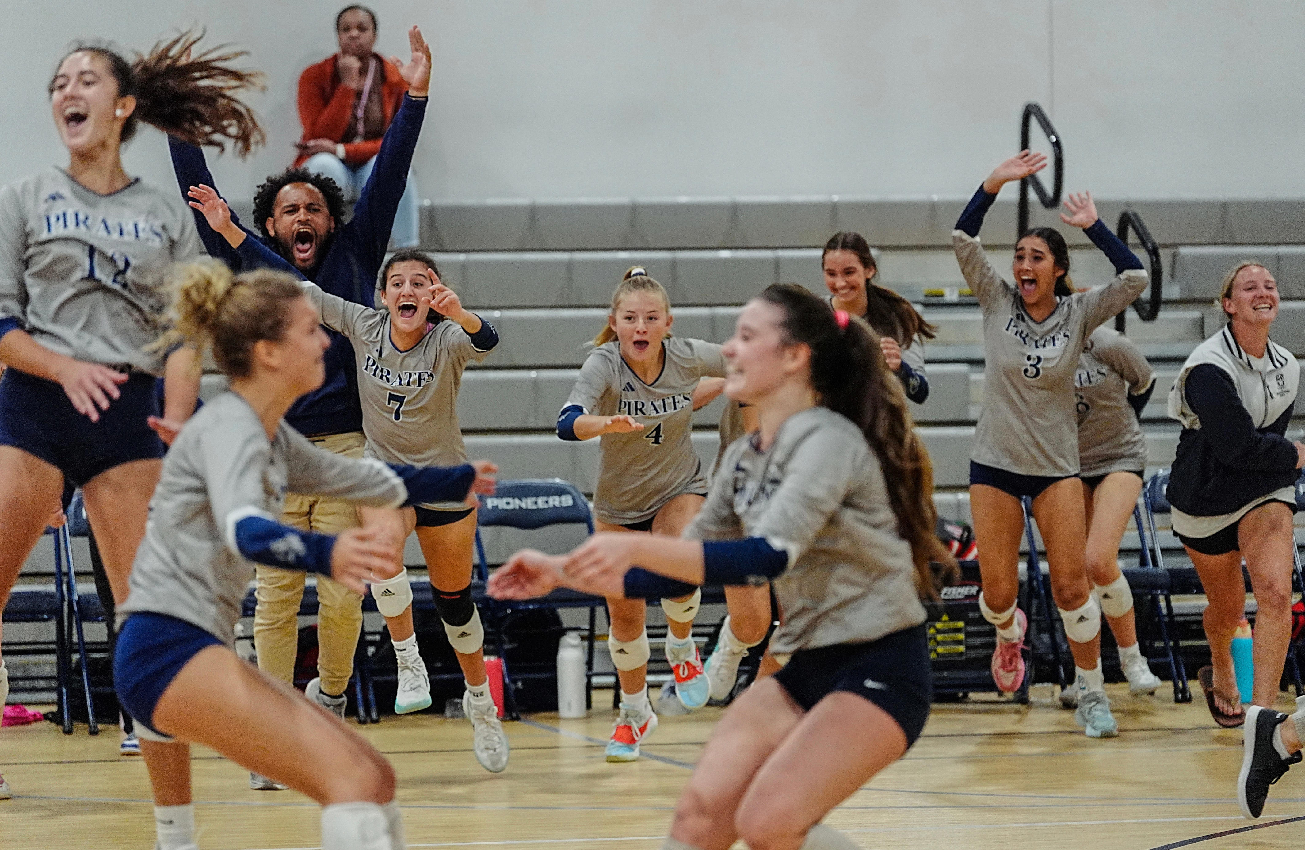 Volleyball | St. Edward’s takes down Harvest Community, punches ticket ...