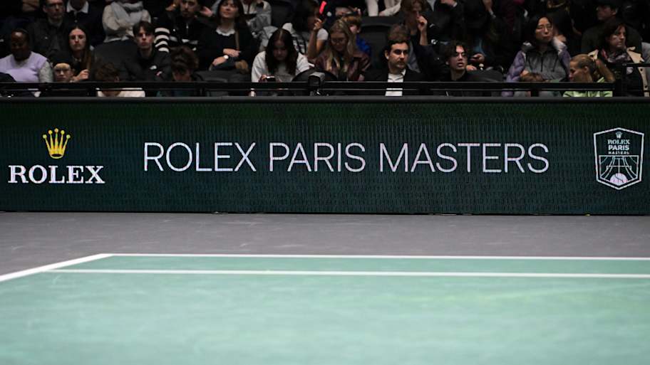 Jannik Sinner Details "Slippery" Courts at 2025 Rolex Paris Masters