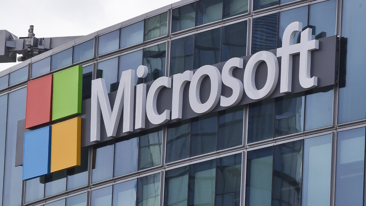 Microsoft Azure Down: Server Outage Impacts Multiple Services Including ...