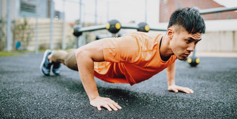 Is It Safe to Do Pushups Every Day? Here's How You Can Build Strength ...