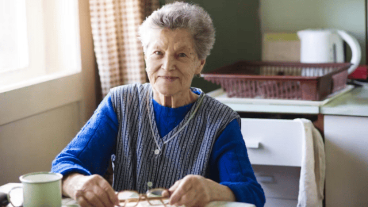 Descubrí cómo detectar maltrato a personas mayores antes de que sea ...