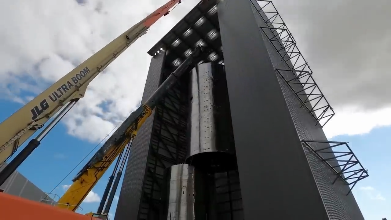 SpaceX Reveals New Updated Starship Design!