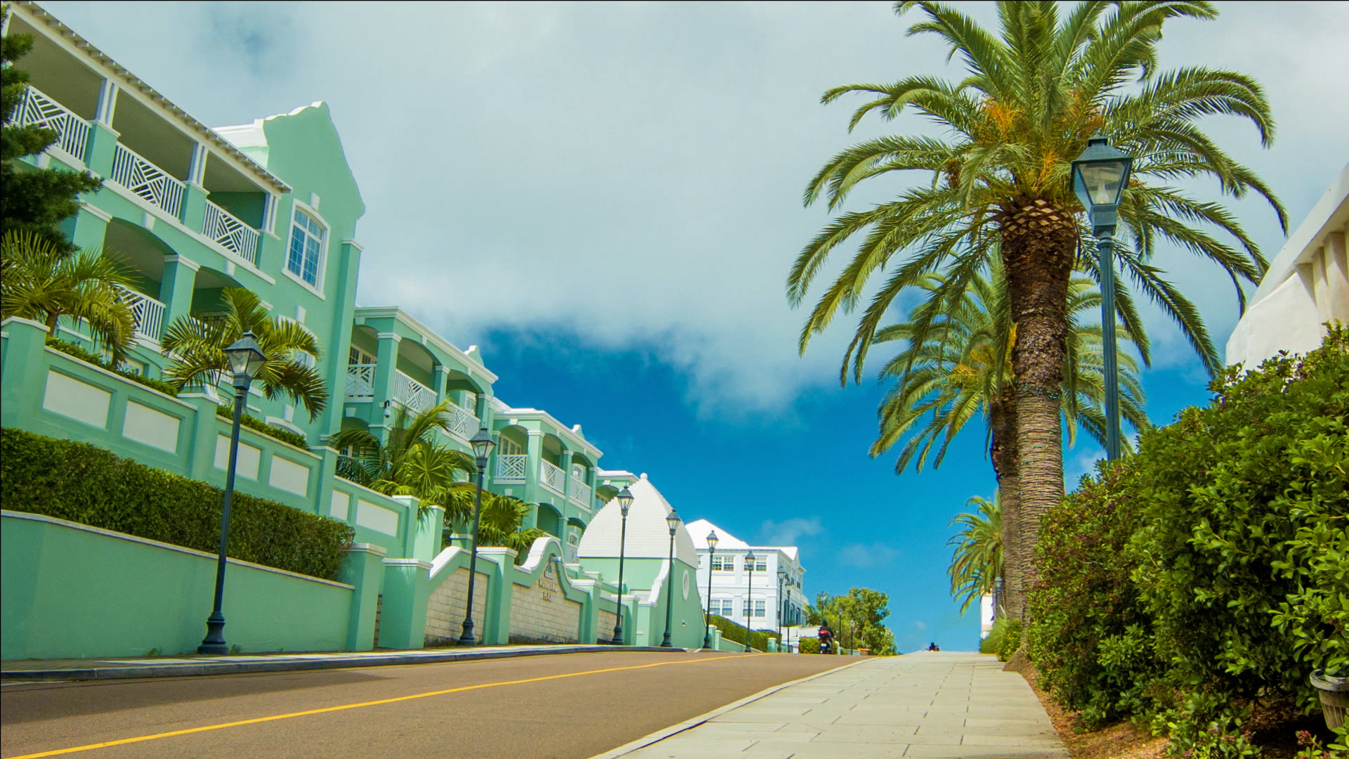 Bermuda Bliss: The Pink-Sand Paradise of the Rich and Famous
