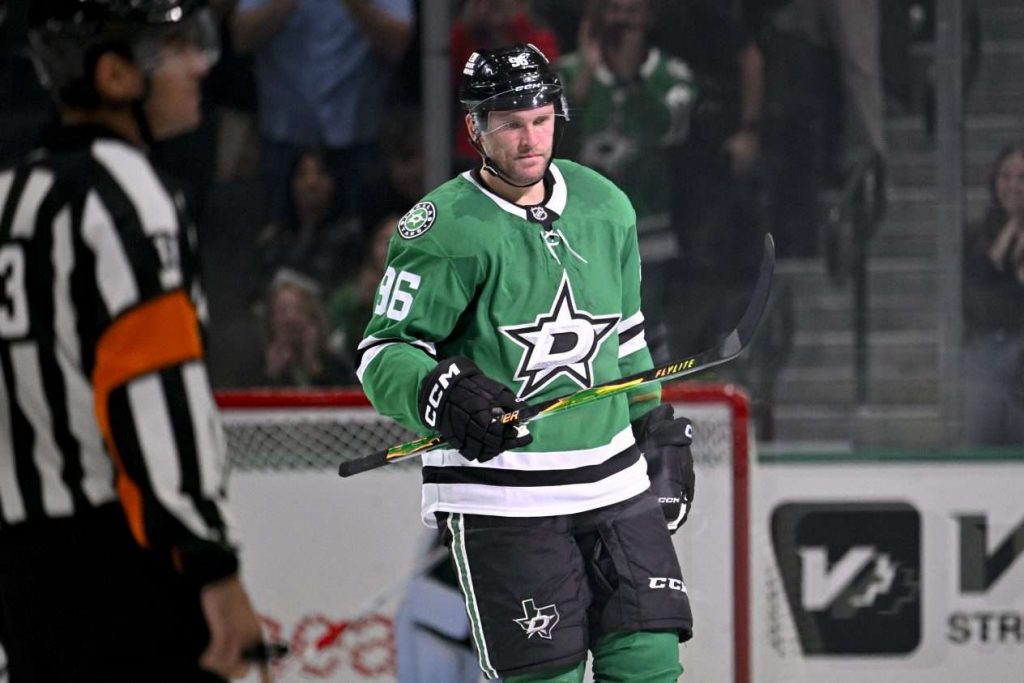 Mikko Rantasta yritettiin taklata NHL:ssä – karusti kävi