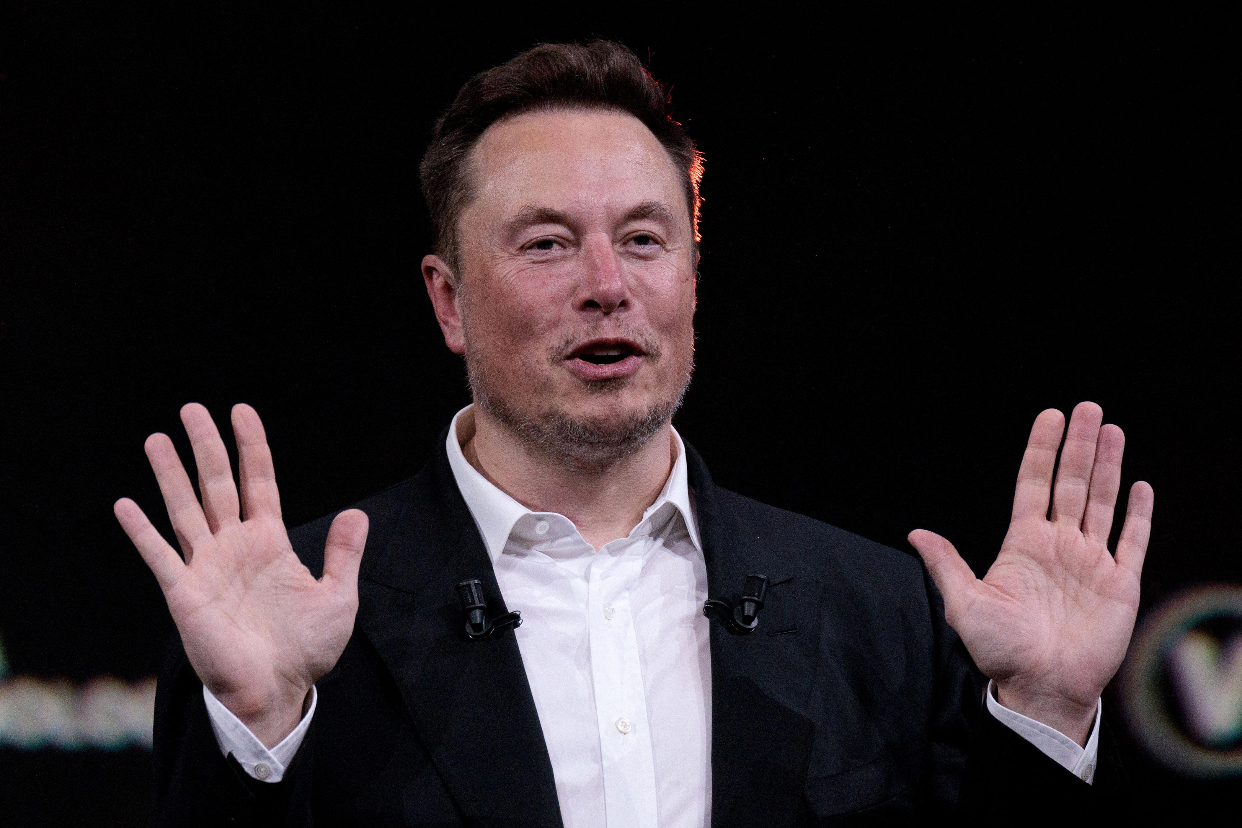 Here are the key Tesla shareholders backing Elon Musk's $1 trillion pay ...