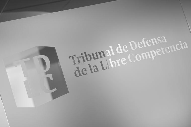 TDLC multa a Oxxo por entregar información falsa al notificar fusión con Ok Market