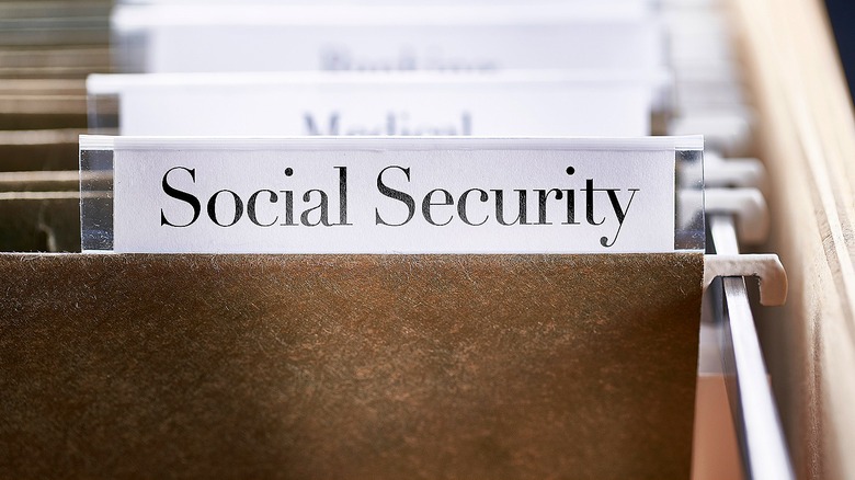 5 Factors That Reduce Your Monthly Social Security Payment