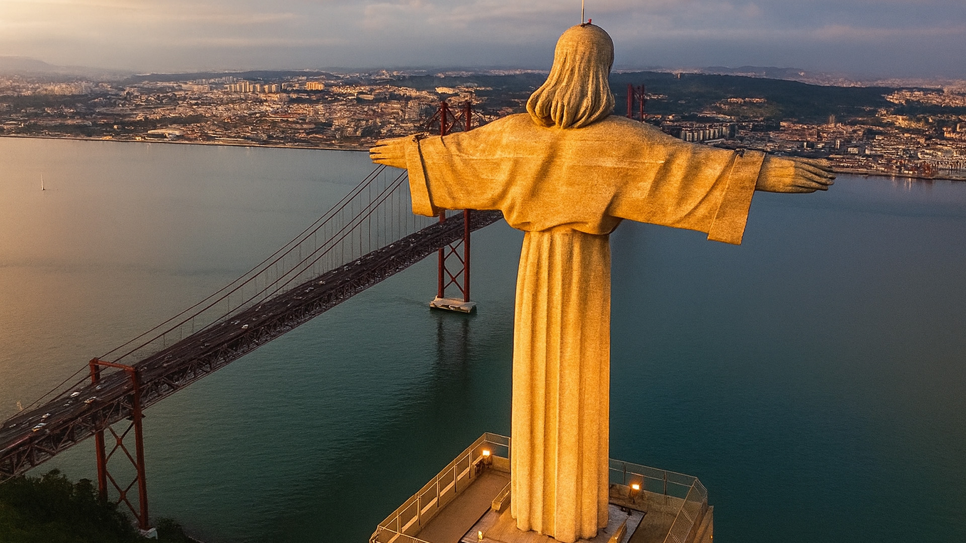 Le Christ-Roi de Lisbonne : un coucher de soleil sur le Tage