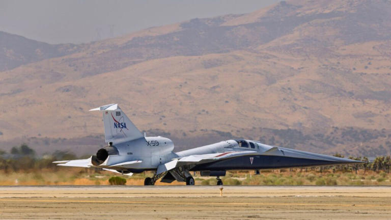Voilà les premières photos en vol du X-59, l’avion supersonique qui ...