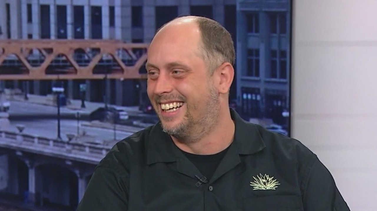 Chicago chef Norman Fenton joins Gordon Ramsay’s new series ‘Knife Edge ...