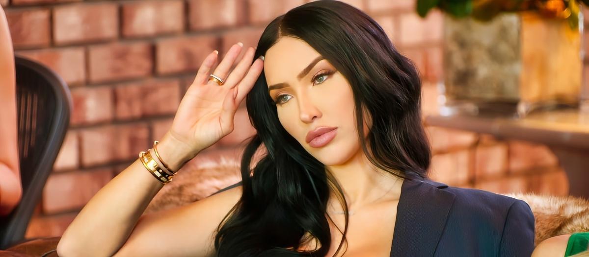 Who Is Bre Tiesi Dating? Inside the Relationship Status of the ‘Selling ...