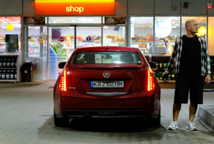 10 Bad Gas Station Habits That Are Quietly Shortening Your Car's Life