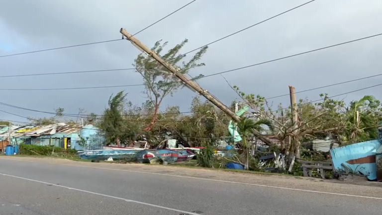 Hurricane Melissa brushes Bermuda with powerful winds after leaving ...