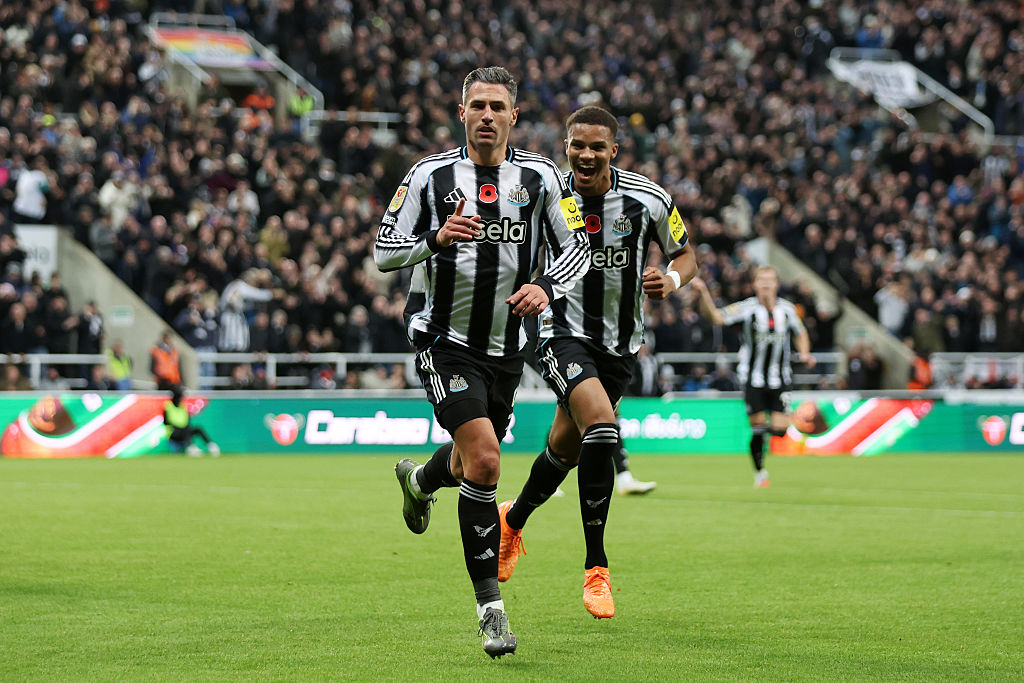 Newcastle United player ratings v Spurs with ‘classy’ 8/10 Fabian Schar ...