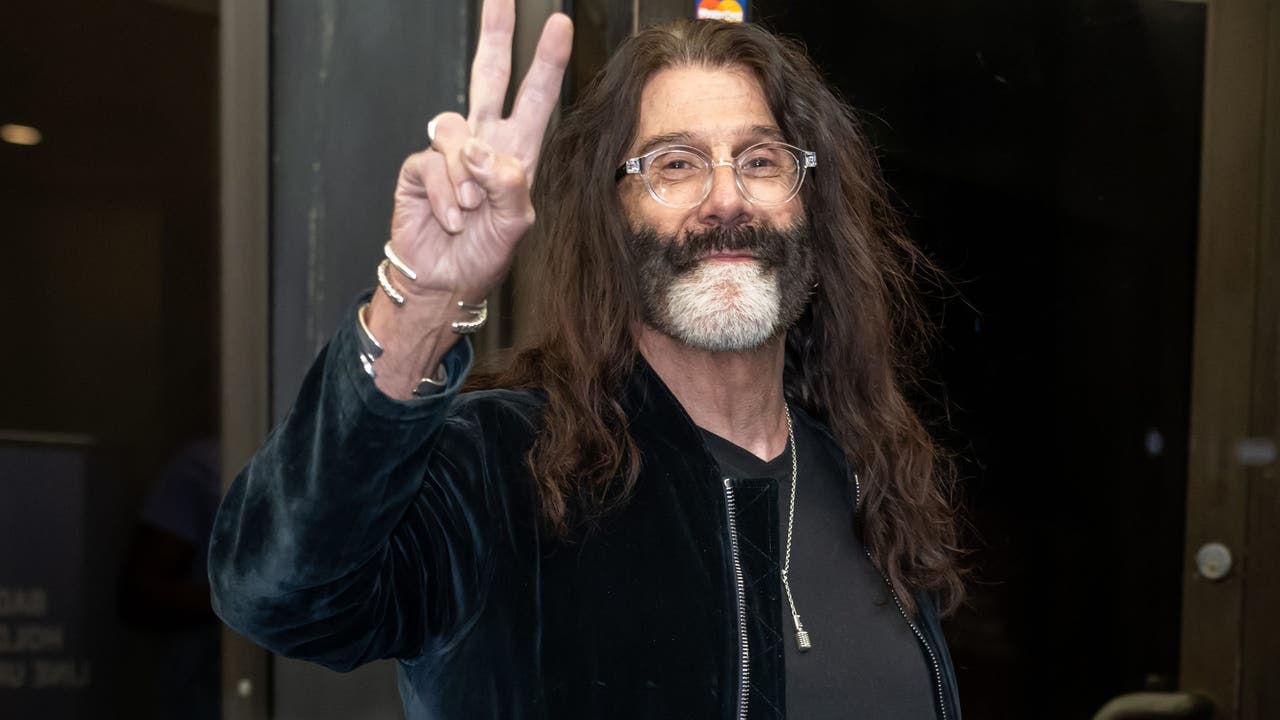 Pierre Robert, legendary 93.3 WMMR radio personality, has died