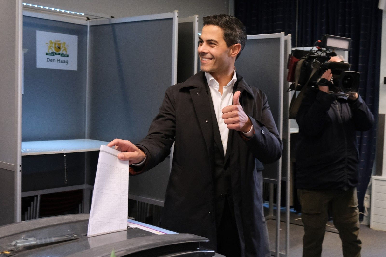 Εκλογές στην Ολλανδία - Exit Polls: Πρώτο το κεντρώο φιλελεύθερο κόμμα D66