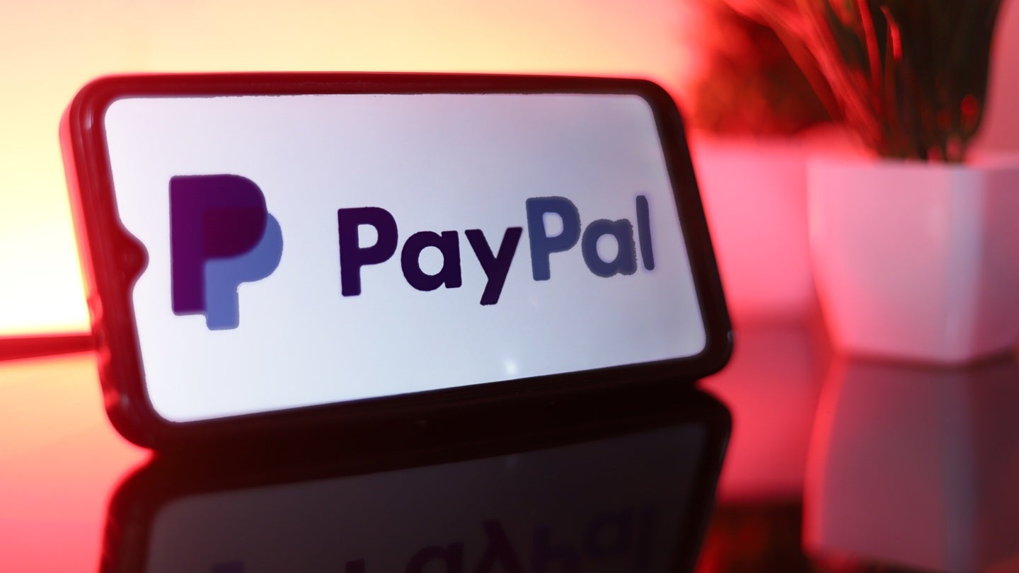 PayPal reports 7% increase in net revenues in Q3 2025