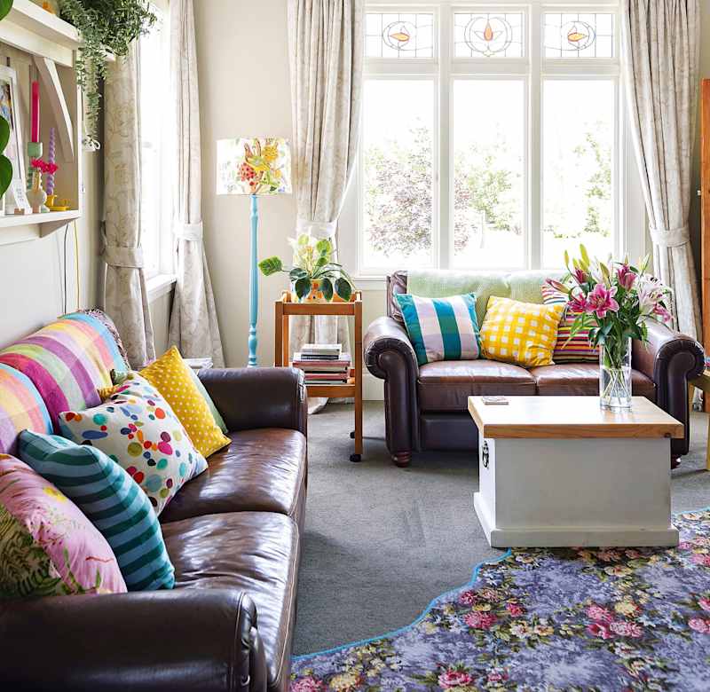 It's Hard to Picture This Gorgeous 125-Year-Old House Ever Being "Drab ...