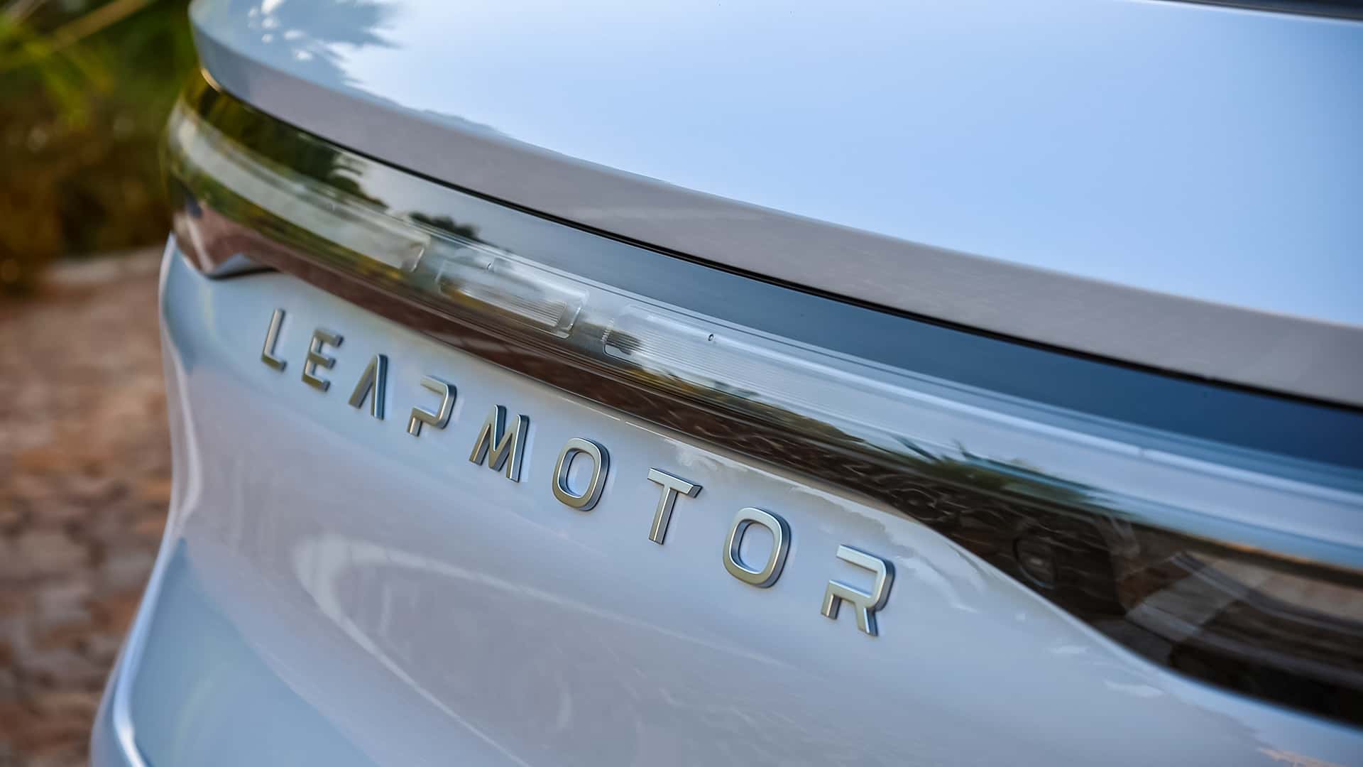 Stellantis podría recurrir a China y emplear plataformas de Leapmotor