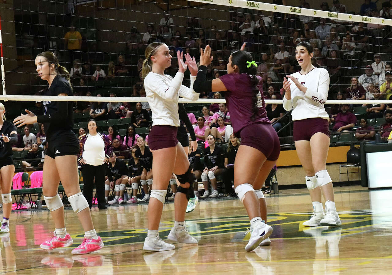 Legacy volleyball meets No. 10 Eastlake in playoffs for 3rd straight year