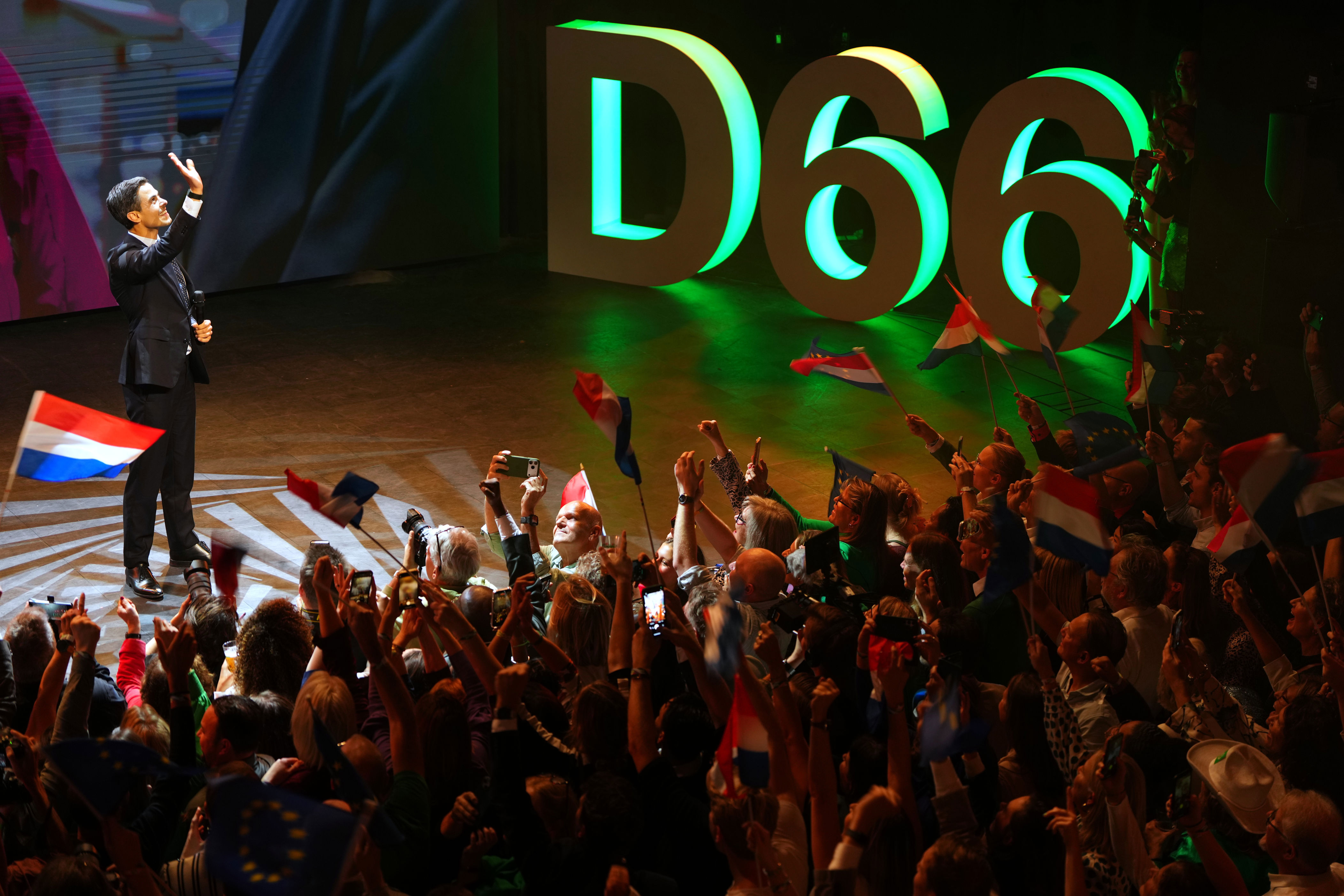 Olanda, exit poll: i liberali di D66 davanti a Wilders alle elezioni ...