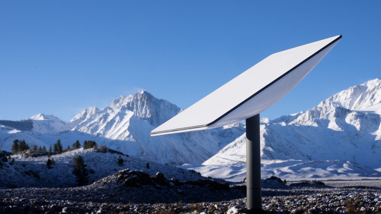 Starlink can put another 7,500 satellites in space after FCC approval ...