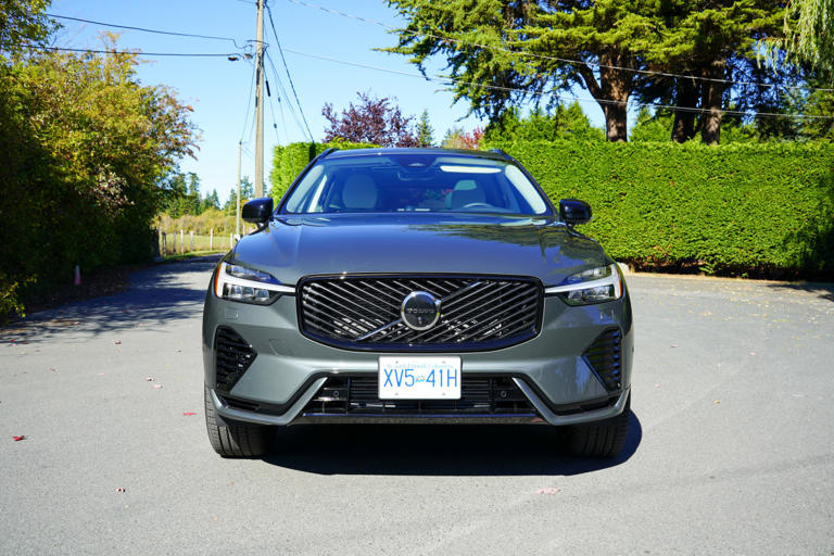 I Drove The 2026 Volvo XC60 T8 Ultra Plug-In Hybrid SUV, Here's My ...