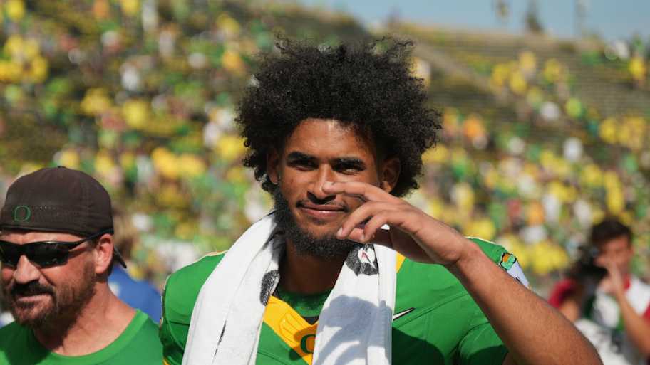 Oregon quarterback Dante Moore doesn't hold back on transfer Dylan Raiola