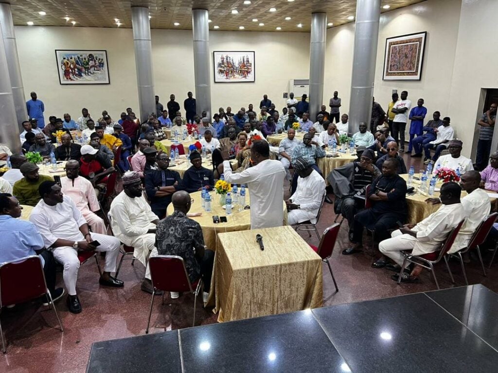 Cross River north PDP bigwigs set to join APC