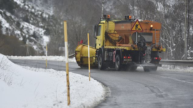 Oddly satisfying snow removal in Sweden