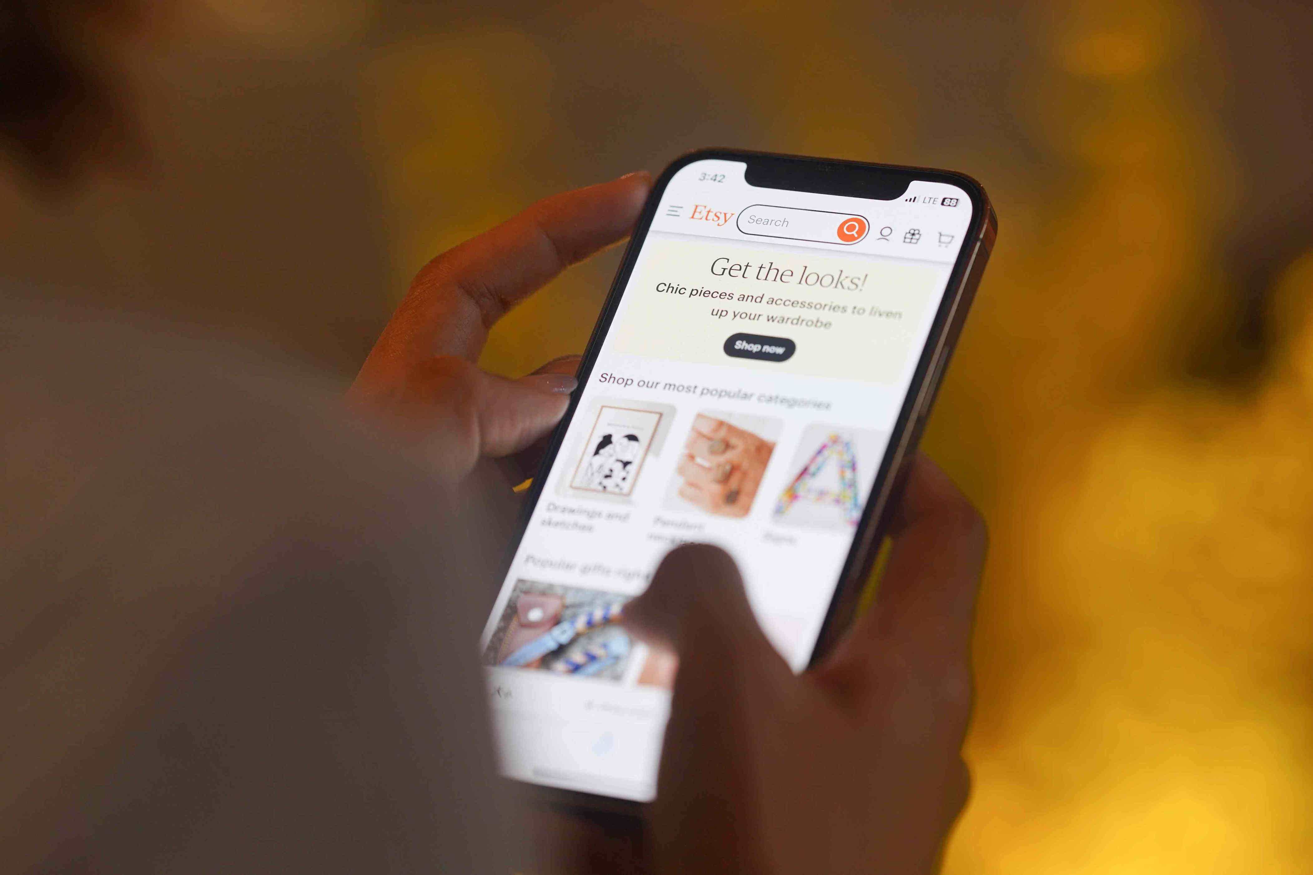 Etsy CEO Josh Silverman Plans to Step Down. The Online Marketplace's ...