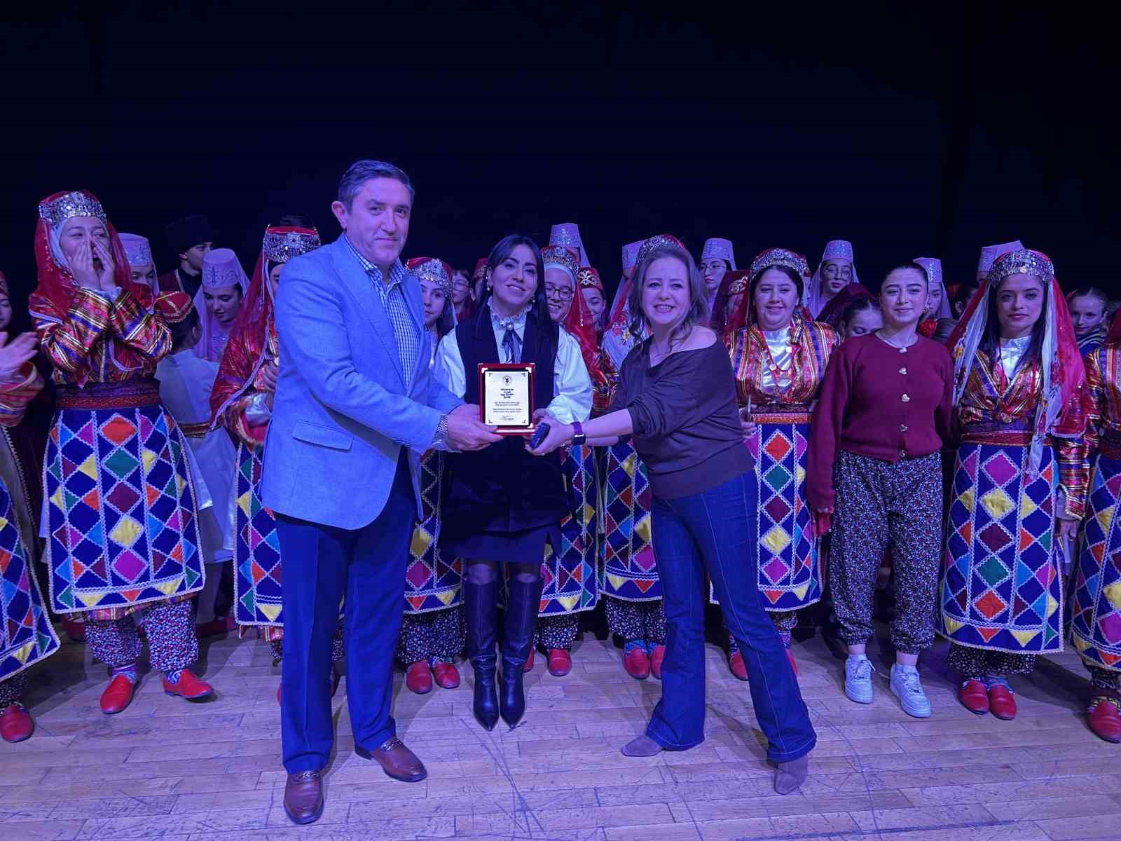 Yozgat Belediyesi’nin 1. Halk Dansları Şenliği sona erdi